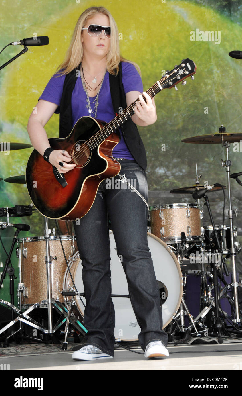 Lesley roy hi-res stock photography and images - Alamy