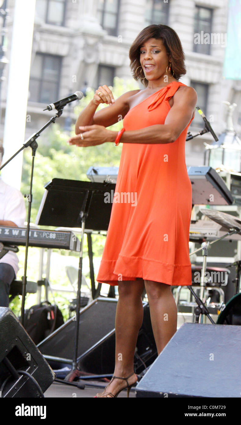 Nicole henry hi-res stock photography and images - Alamy