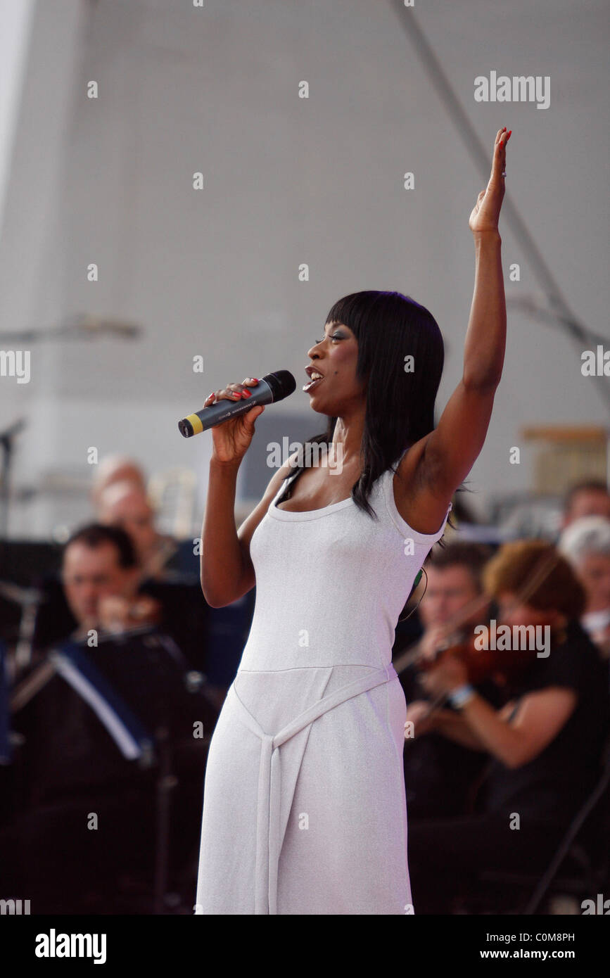 Heather Small The Olympic handover celebrations - The Visa 2012 Party ...