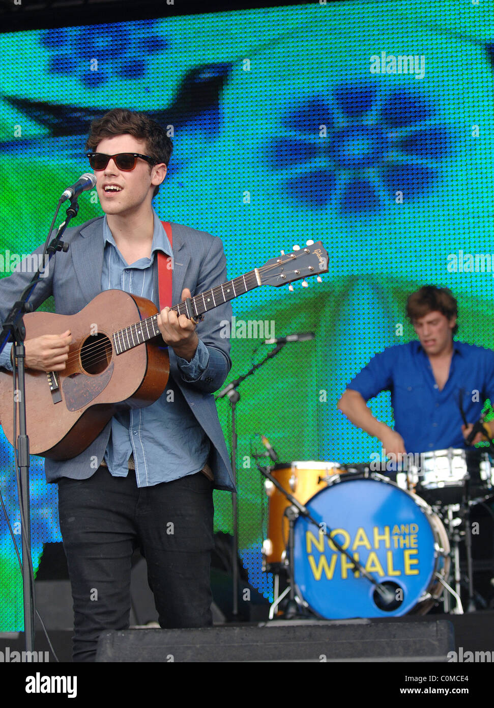 Noah and the Whale Get Loaded in The Park held at Clapham Common London ...