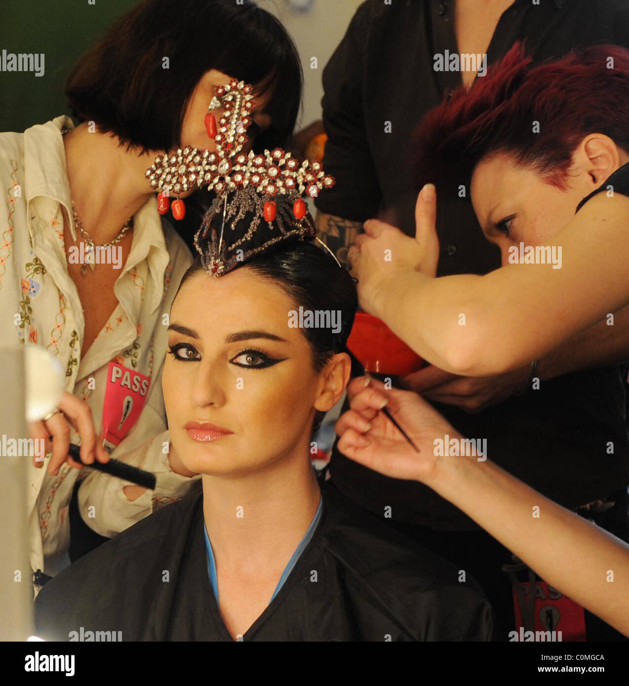 Erin O'Connor London Fashion Week - Spring/Summer 2009 - Qasimi ...