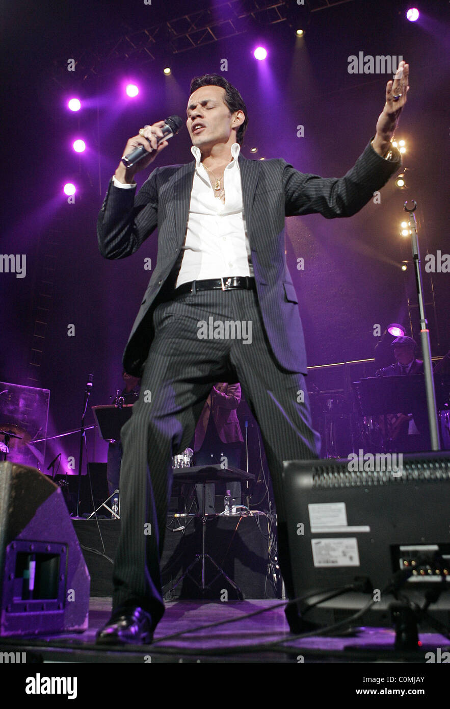 Marc Anthony performs in concert at the American Airlines Arena Miami ...