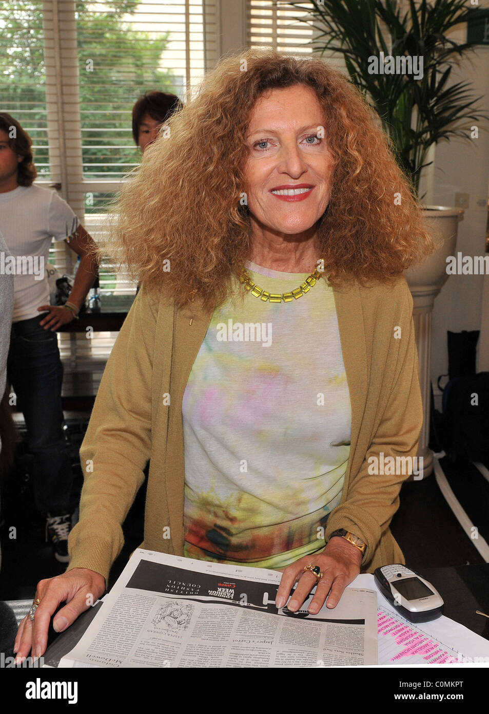 Nicole Farhi London Fashion Week - Nicole Farhi Spring/Summer backstage ...