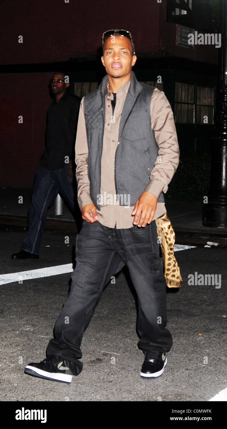 Rapper T.I. leaving the Waverly Inn New York City, USA - 29.09.08 Stock ...