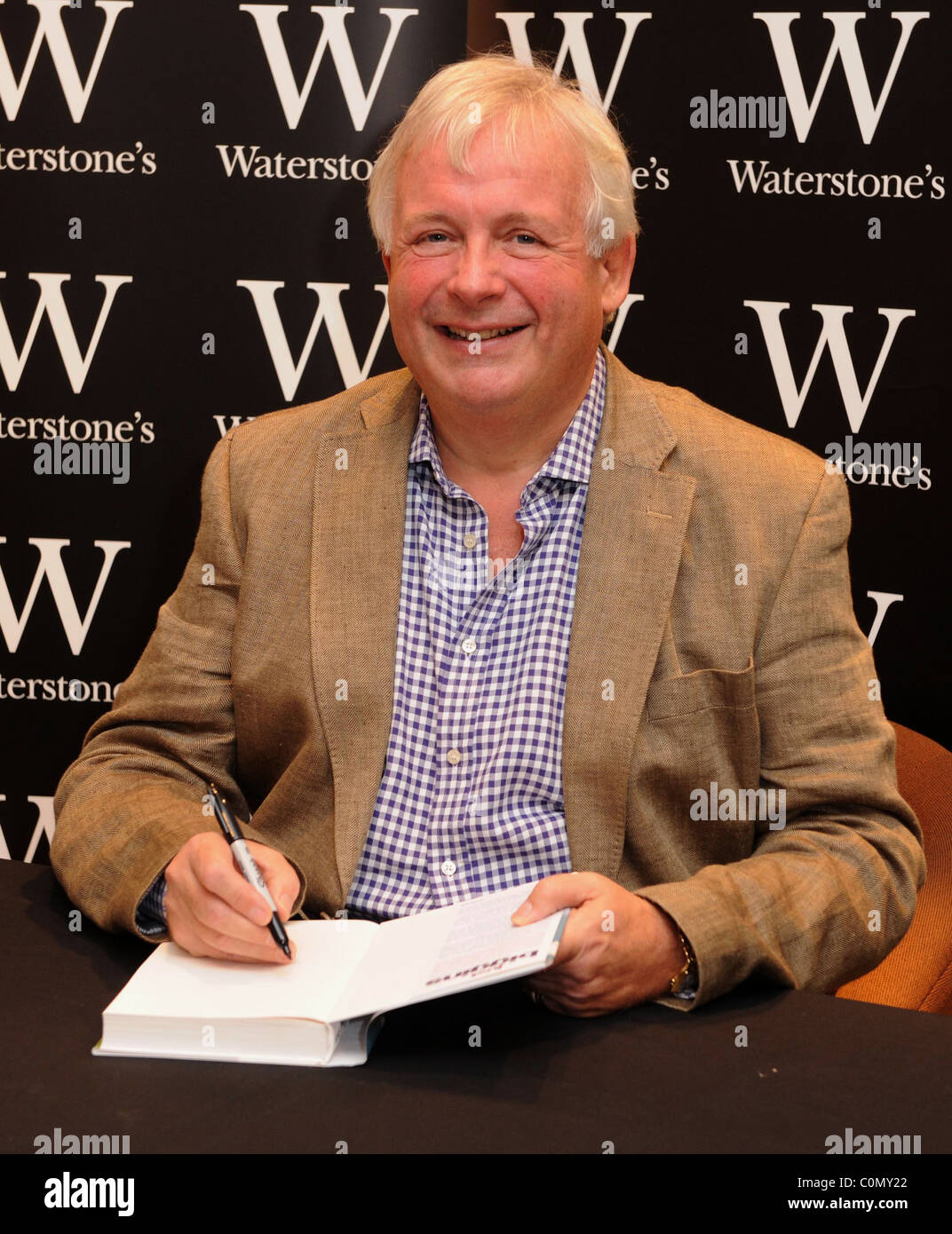 Christopher biggin christopher biggins signing hi-res stock photography ...
