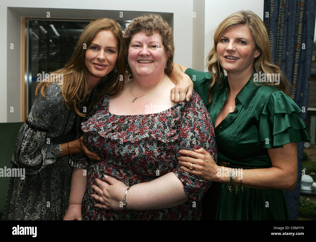 Trinny Woodall and Susannah Constantine Trinny and Susannah visit the ...