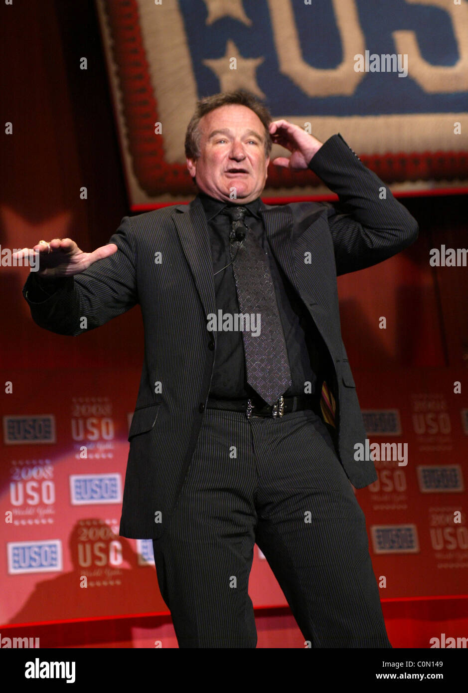 Robin Williams 67th annual USO World Gala honoring military heroes and ...