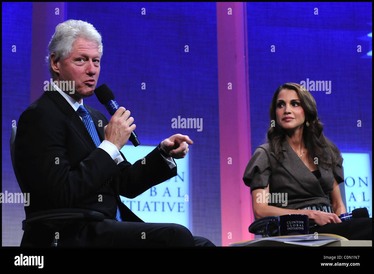 Bill Clinton and Queen Rania Al-Abdullah 2008 Clinton Global Initiative ...