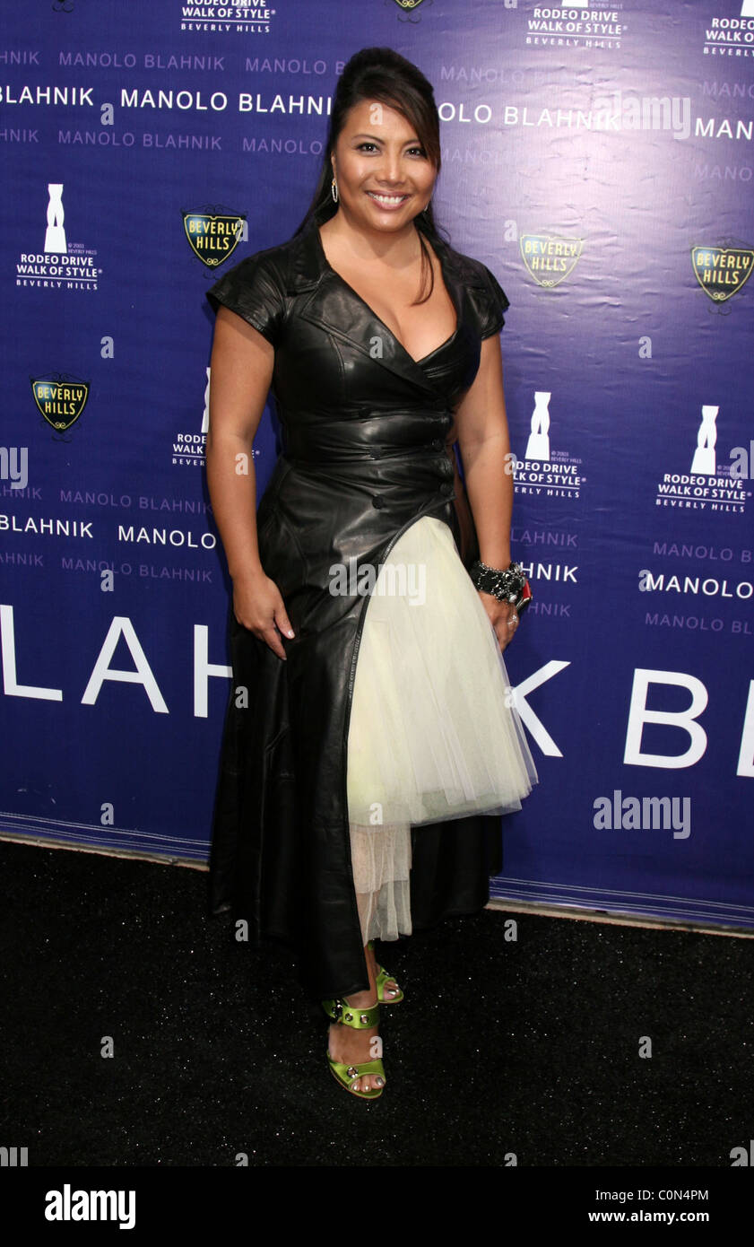 Taryn Rose The Rodeo Drive Walk Of Style award in honour of Manolo ...