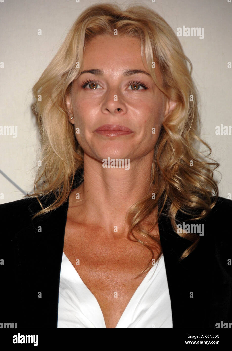 Belen Rueda 'los Girasoles Ciegos' is chosen by the academy to ...