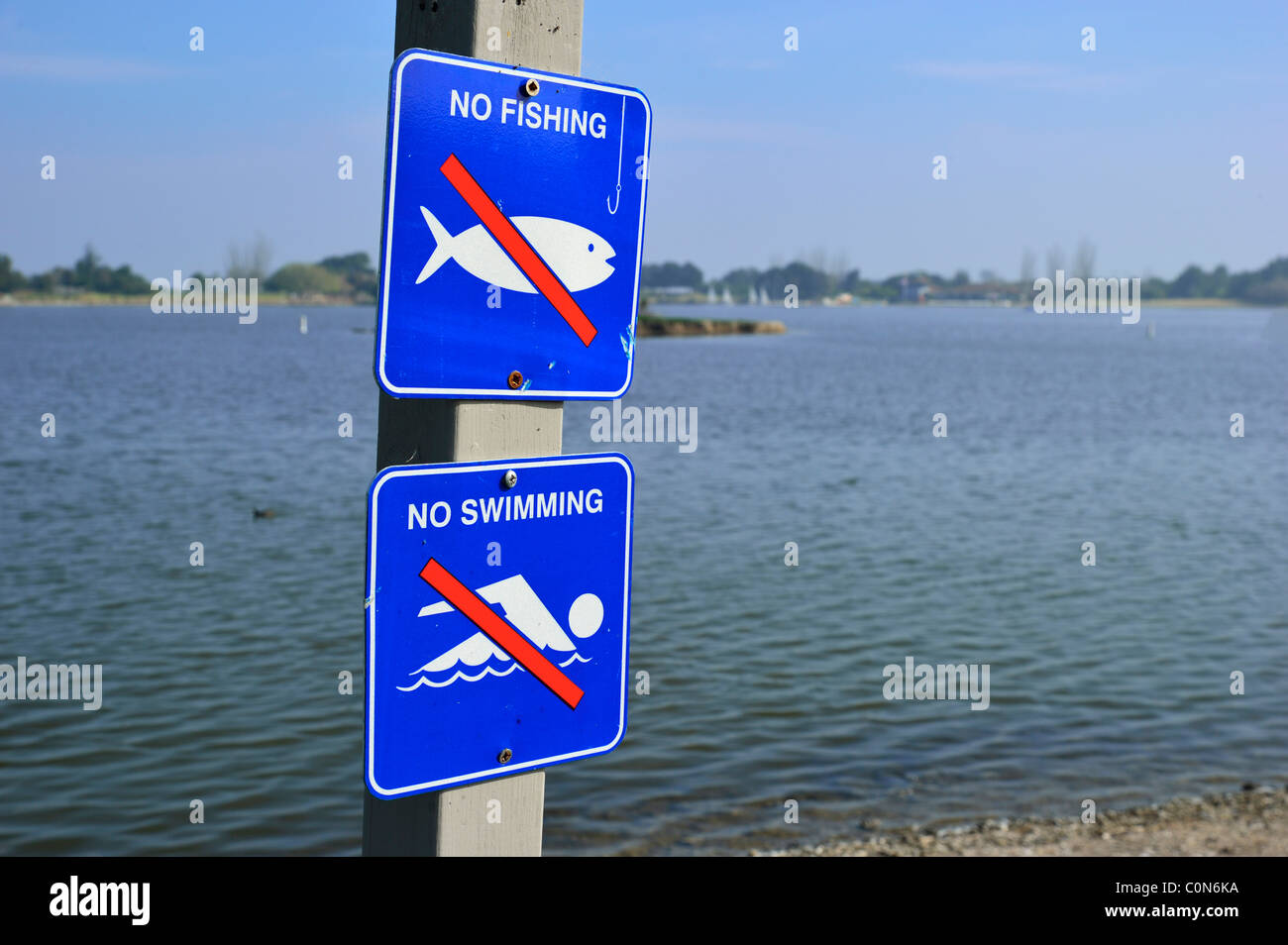 No fishing, No swimming sign at the Shoreline Lake, Mountain View CA ...