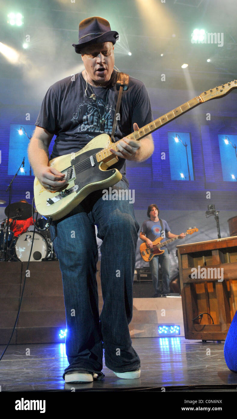 Dan Vickery of the Counting Crowes performs live on the last night of ...