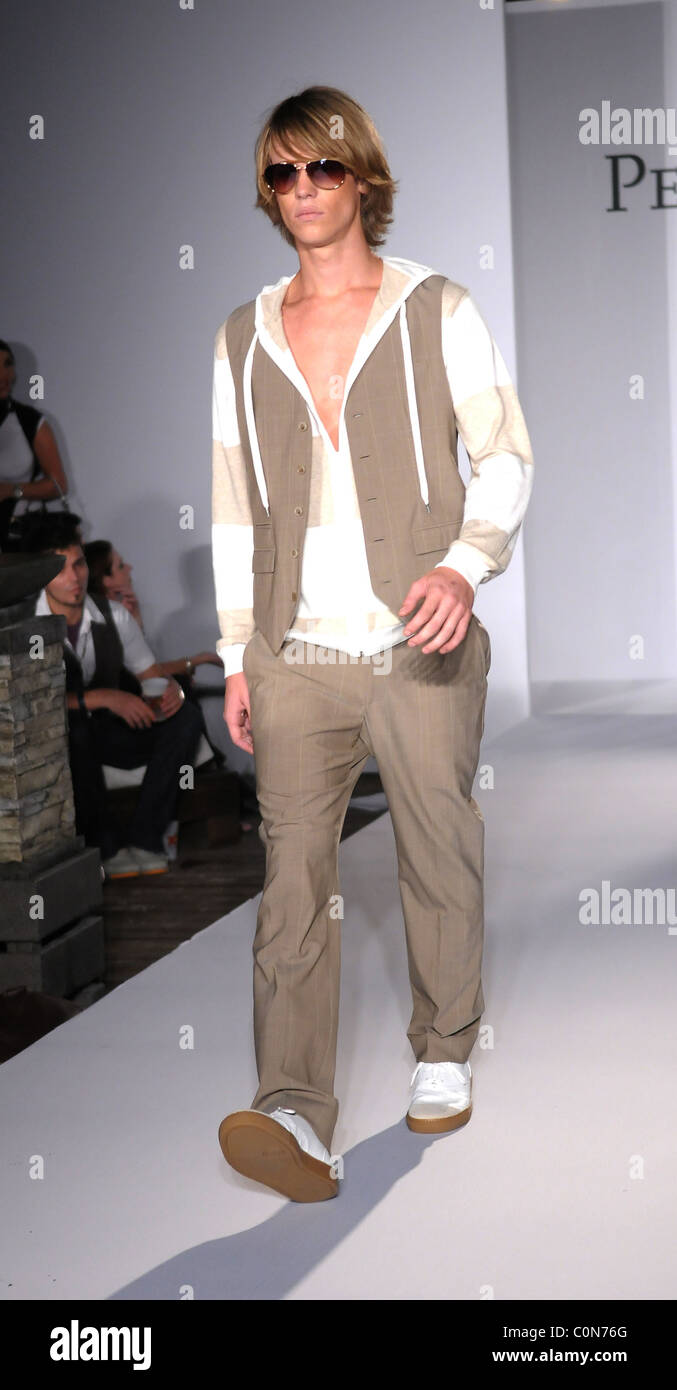 Perry ellis designer hi-res stock photography and images - Alamy