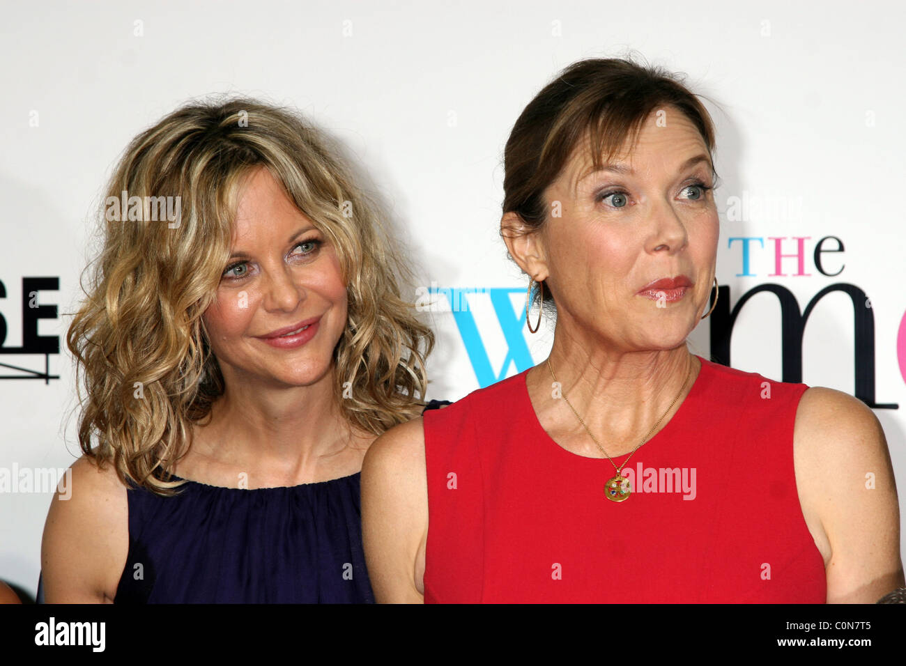 Meg ryan annette bening women hi-res stock photography and images - Alamy