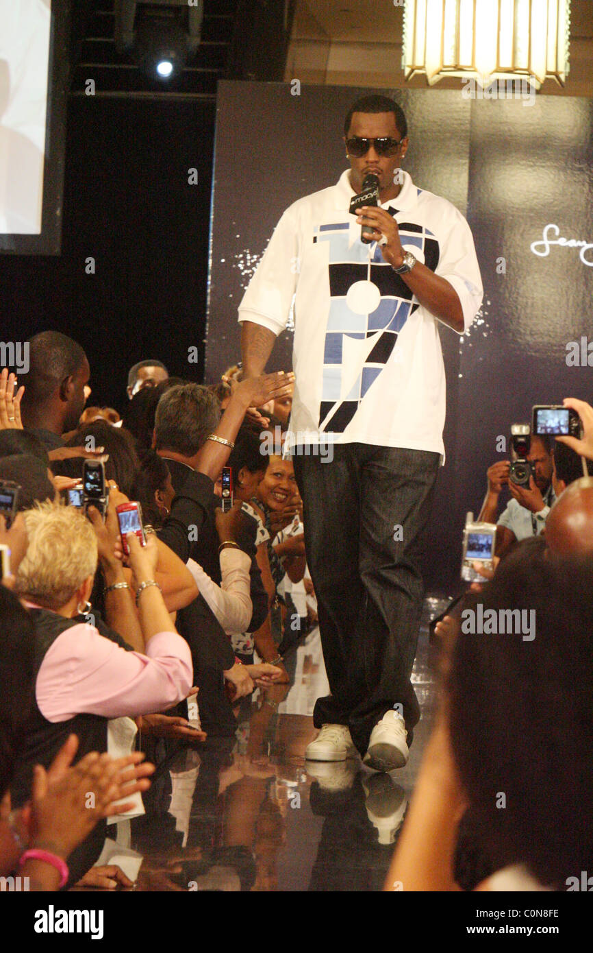 Sean john combs aka p diddy hi-res stock photography and images - Alamy