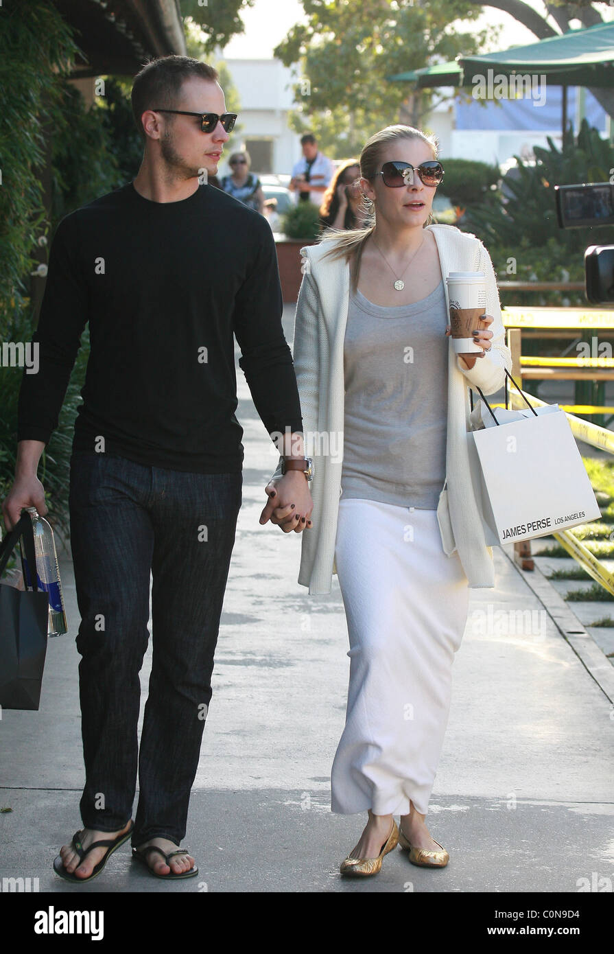 LeAnn Rimes with husband Dean Sheremet shopping at James Perse in ...