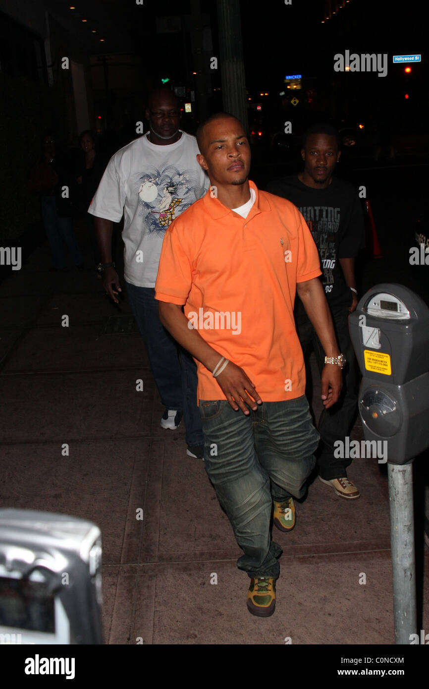 T.I. Leaving Beso Restaurant Los Angeles, California - 06.10.08 RHS ...