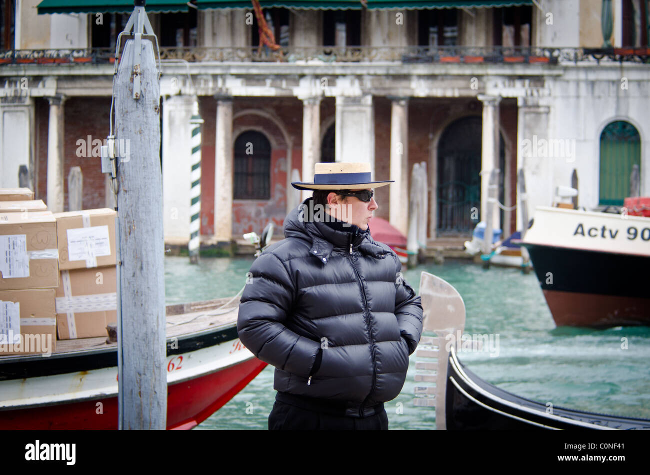 Standing gondolier hi-res stock photography and images - Alamy