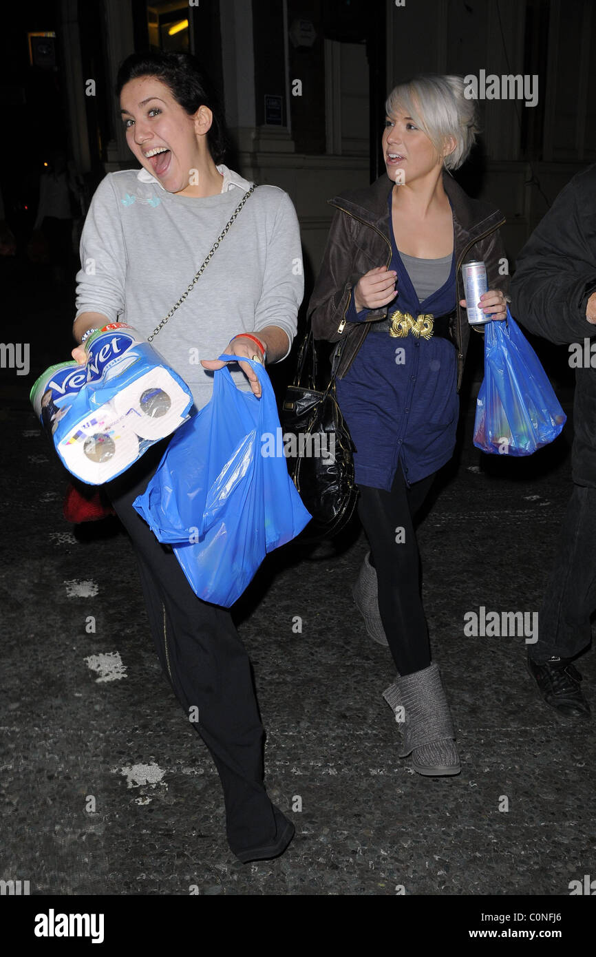 Emily mcnamee from bad lashes hi-res stock photography and images - Alamy