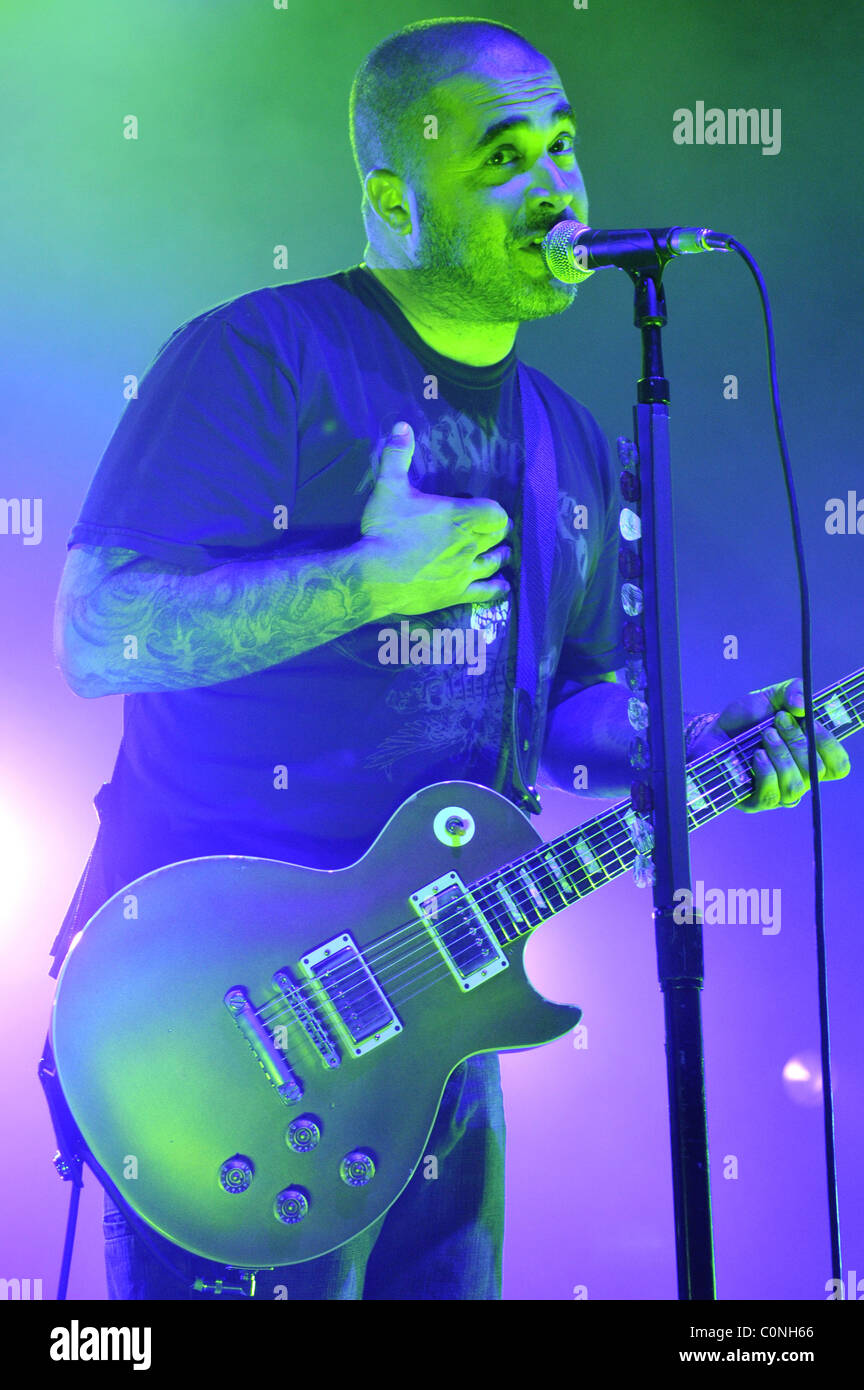 Arron Lewis of Stained playing live at The Seminole Hard Rock Hotel and ...