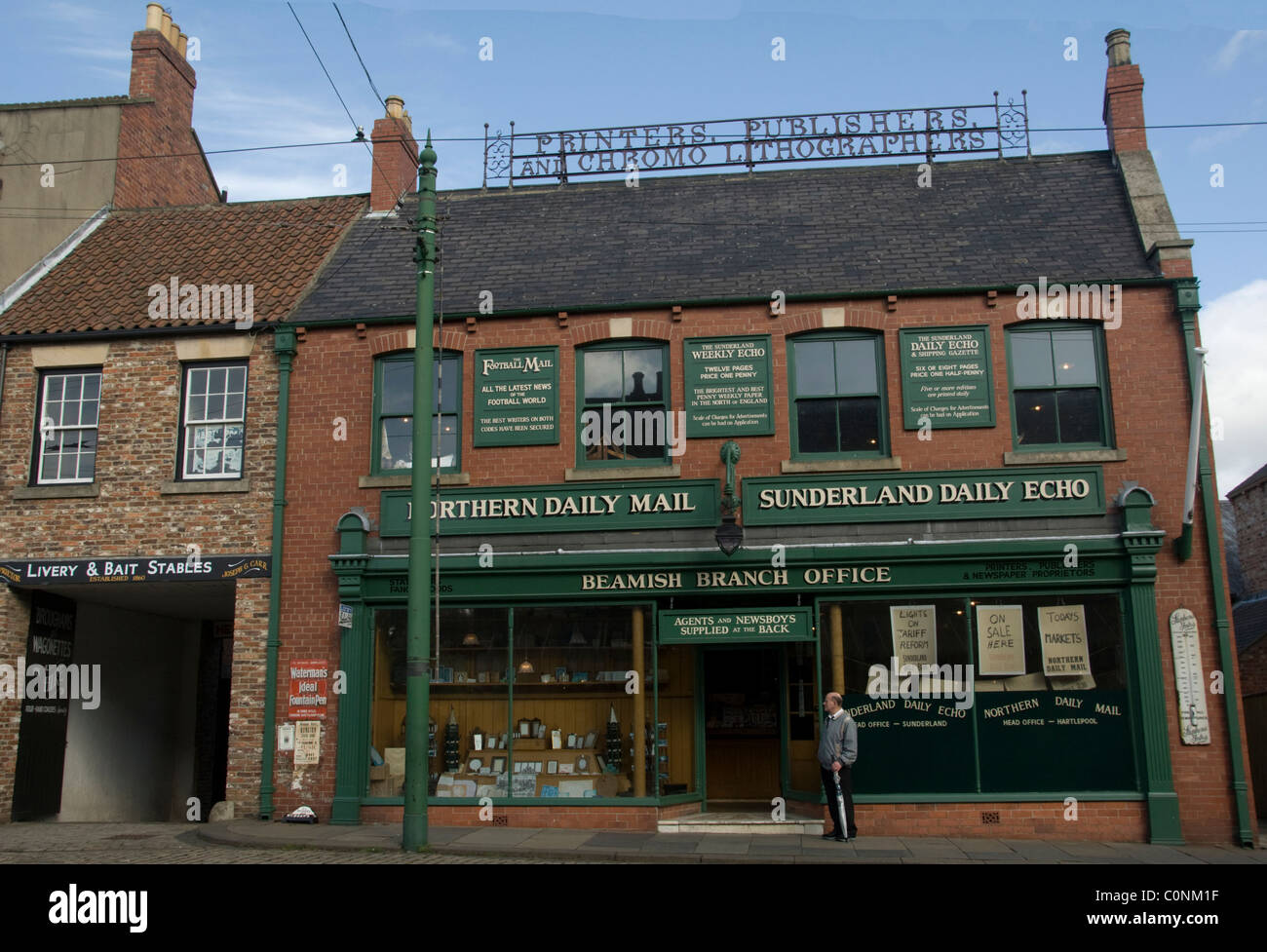 DURHAM; BEAMISH MUSEUM; NEWSPAPER OFFICE IN 1913 TOWN Stock Photo - Alamy