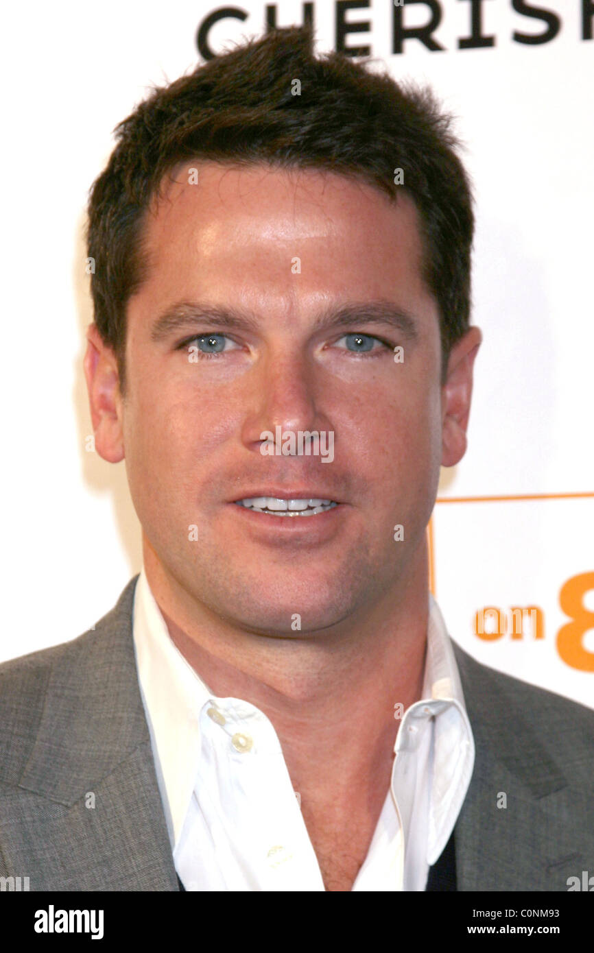 Thomas Roberts The Heroes and History Makers Gala to benefit the fight ...