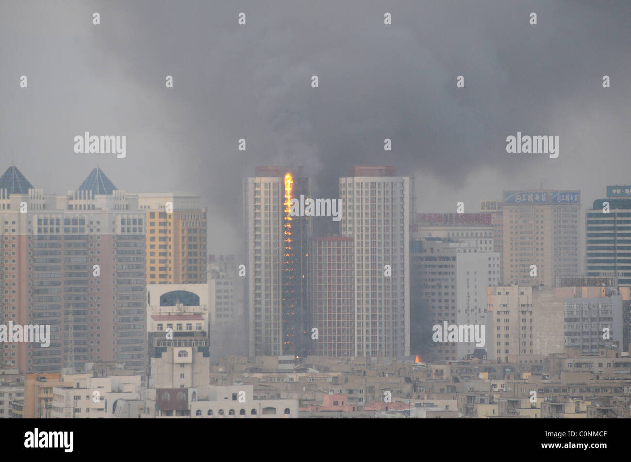 HIGH-RISE DESTROYED IN BLAZE Construction workers fled in terror as ...