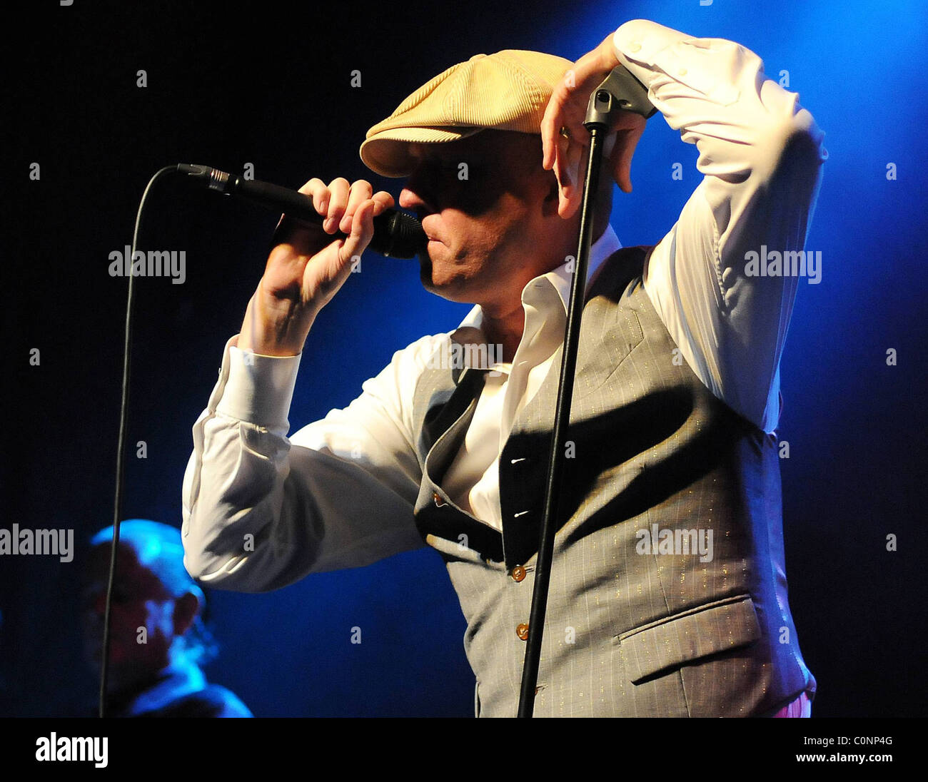 Glenn gregory heaven 17 performing hi-res stock photography and images ...