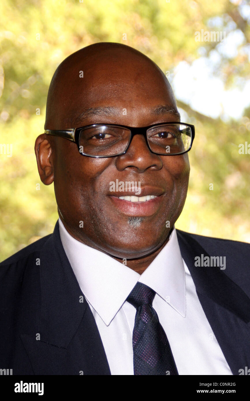 Thom Barry Diamond In The RAW Foundation presents its inaugural Awards ...