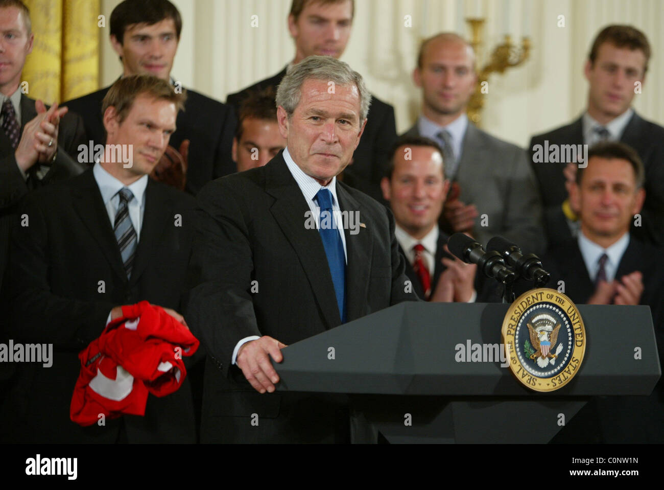 President George W. Bush at the 2008 NHL Stanley Cup Champion Detroit ...