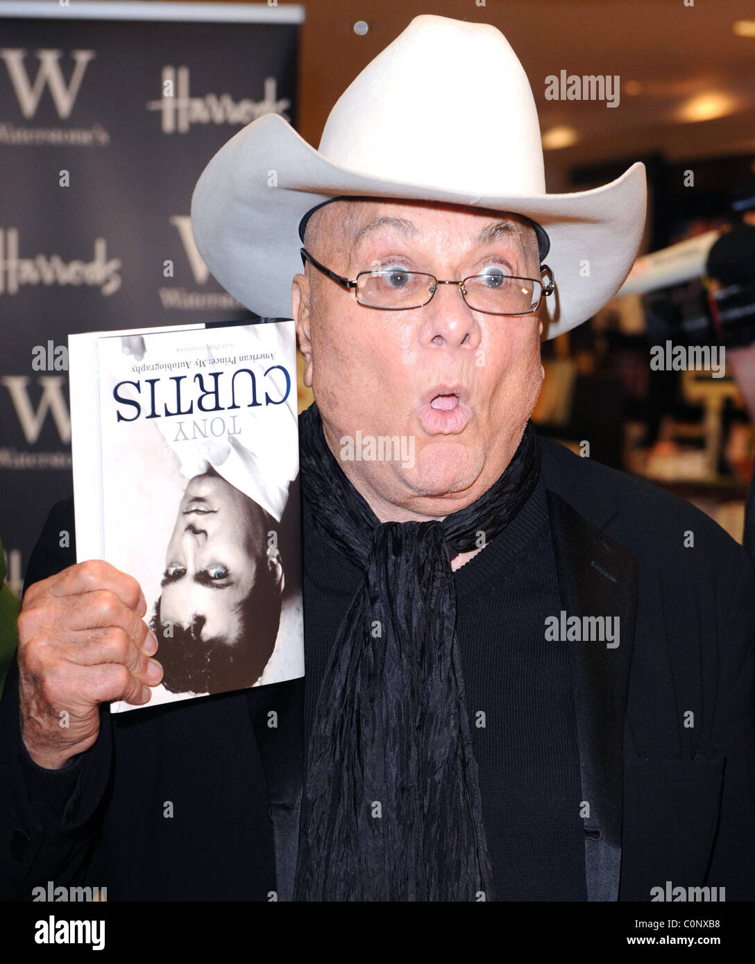 Tony Curtis signs copies of his autobiography 'American Prince' at ...
