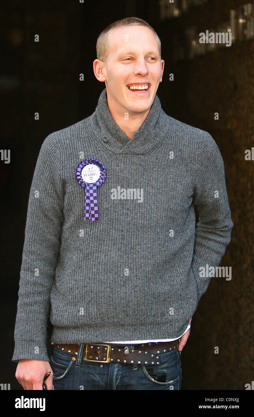 PIPER GIVES BIRTH TO SON British singer-turned-actress BILLIE PIPER has ...