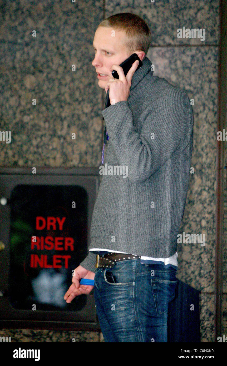 PIPER GIVES BIRTH TO SON British singer-turned-actress BILLIE PIPER has ...