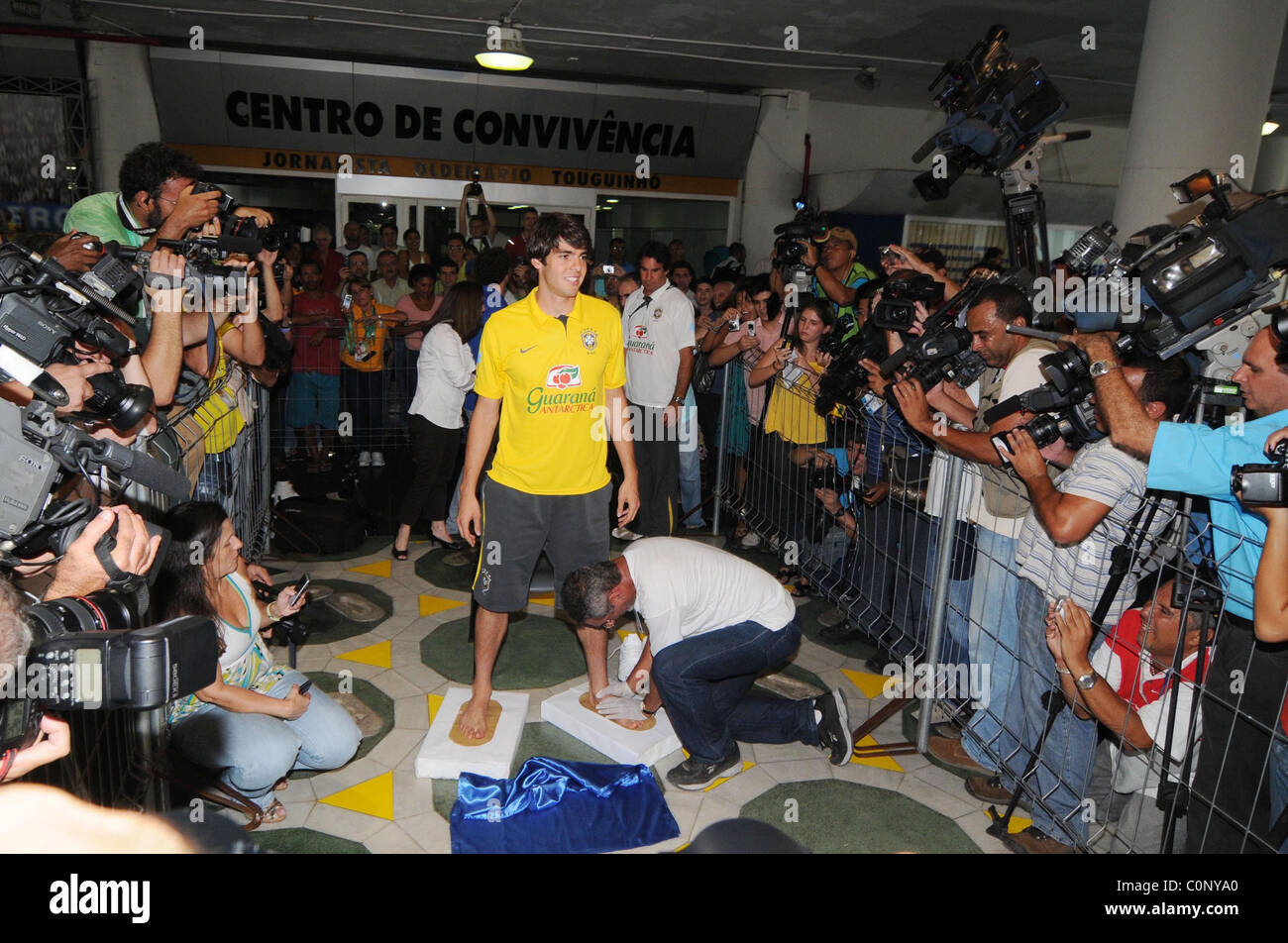 Kaka A.C. Milan and Brasilian International Kaka, cast his foot prints ...