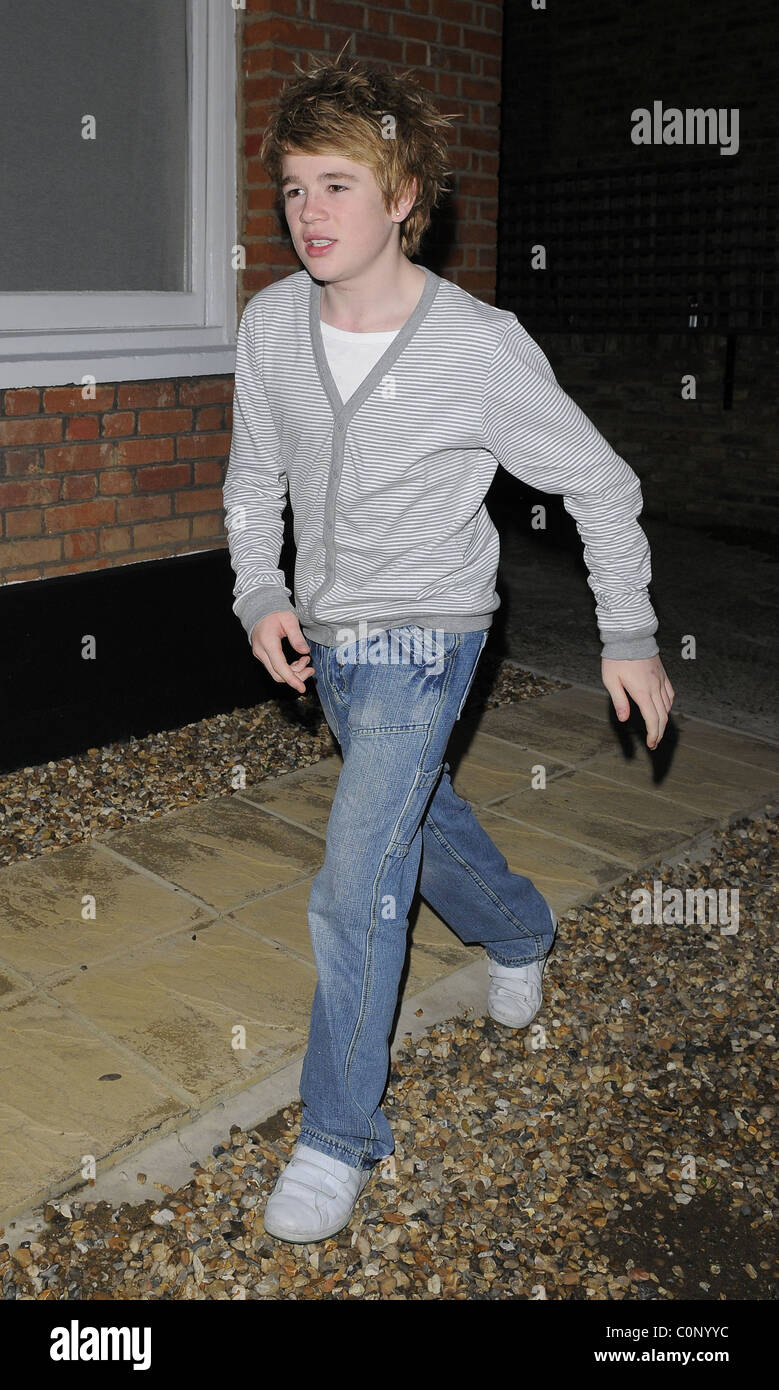 Eoghan Quigg arrives back at The X Factor secret hideaway London ...