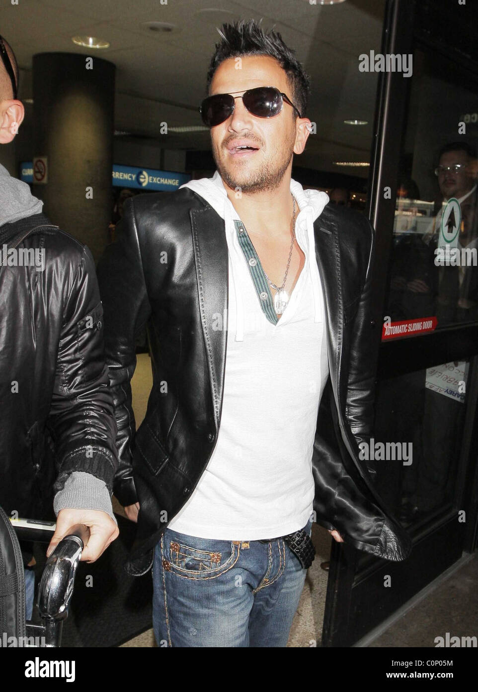 Peter Andre arrives at LAX on a Virgin Atlantic flight from London Los ...