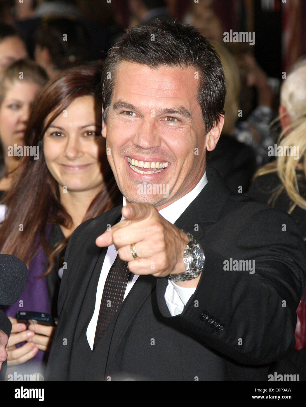 Josh Brolin New York Premiere of 'W.' at the Ziegfeld Theatre ...