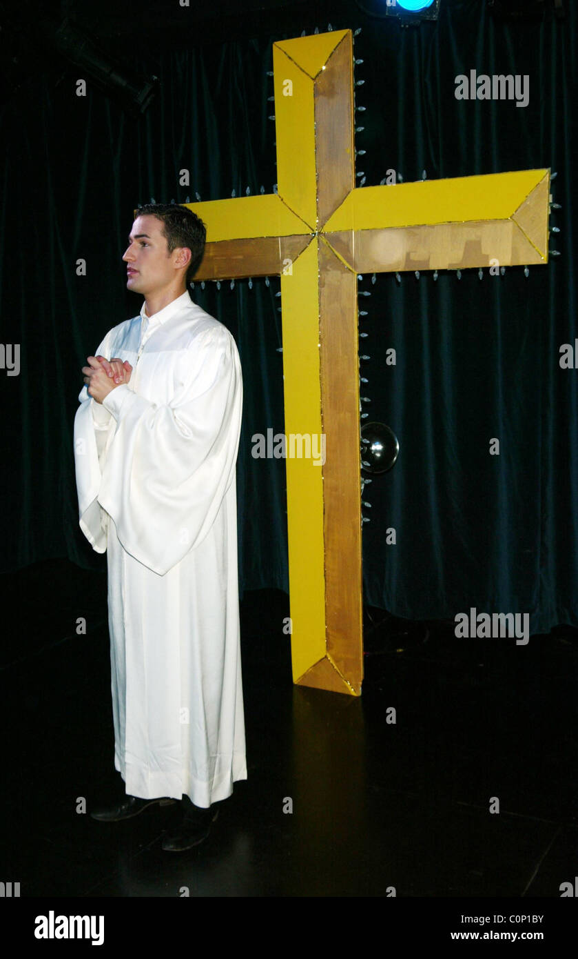 Joey dudding big gay musical hi-res stock photography and images - Alamy