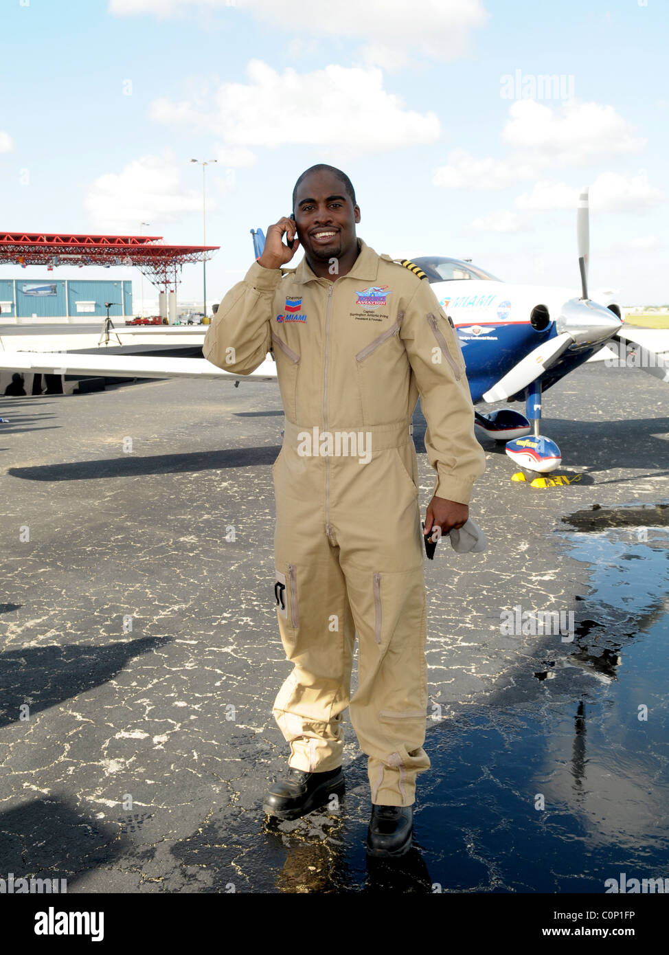 Barrington Irving makes history with the experimental airplane ...