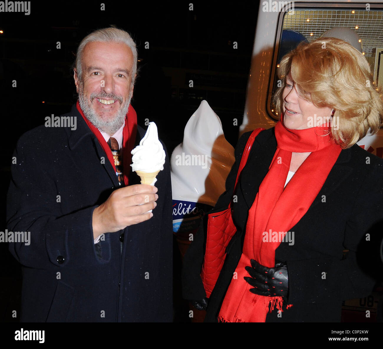 Miriam ahern and cecelia ahern hi-res stock photography and images - Alamy