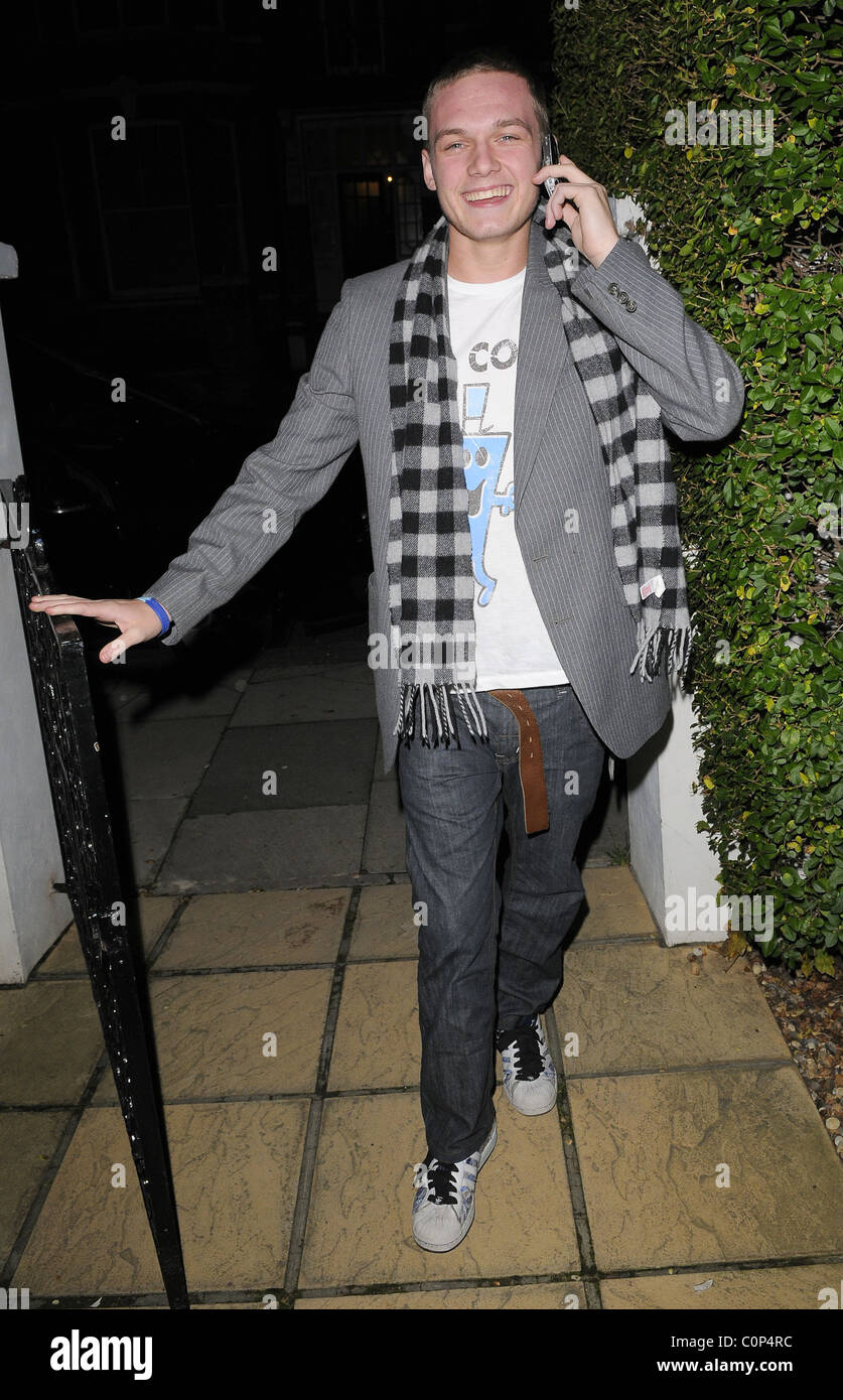Scott bruton arrives back at the x factor secret hideaway hi-res stock ...