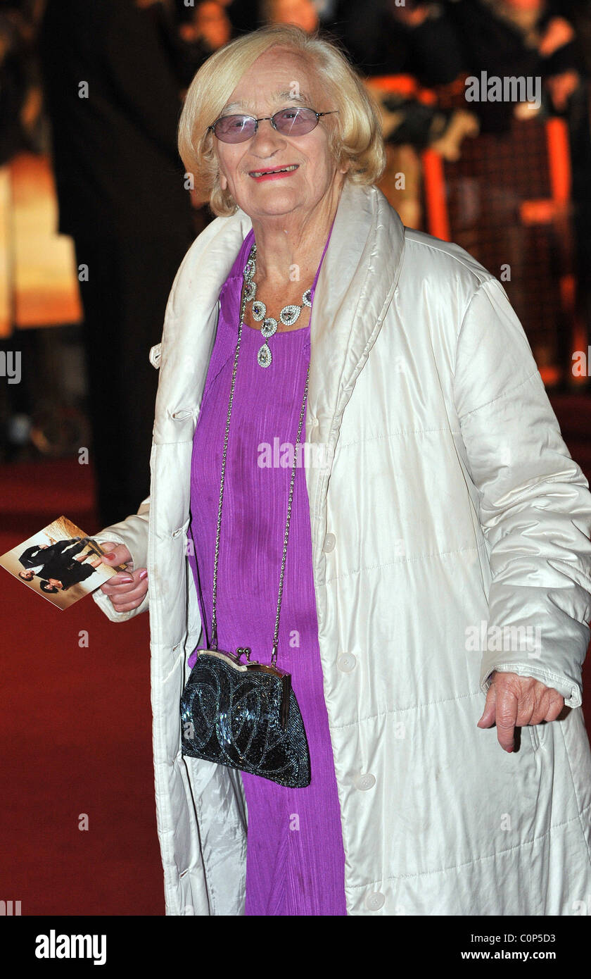 Liz Smith The World premiere of the new James Bond movie 'Quantum of ...