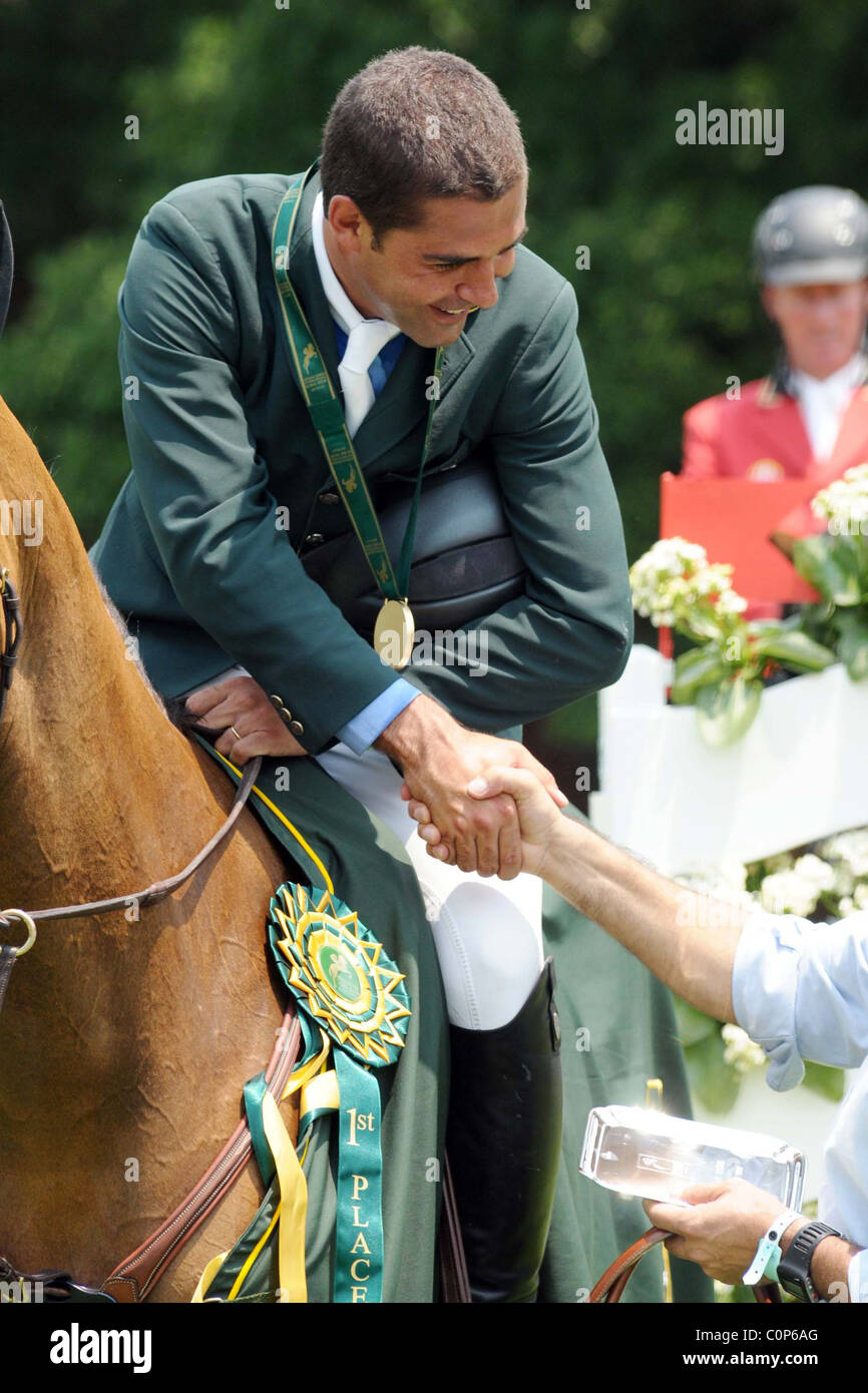Alvaro Alfonso de Miranda Neto receives the gold medal in the ...