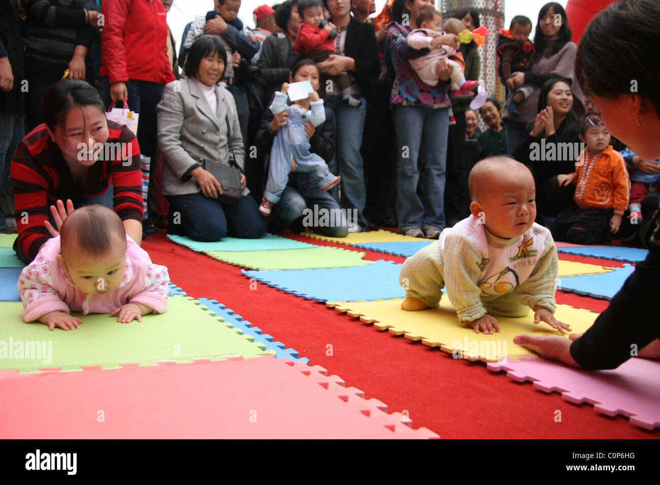TRY BABY... It's the craziest sport ever - baby racing! Wacky parents ...