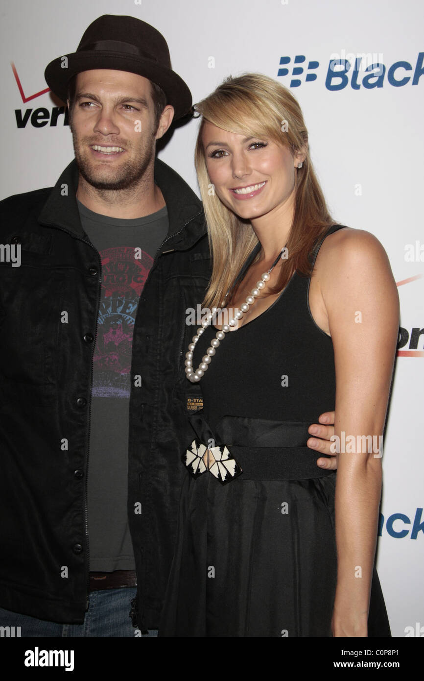 Geoff Stults Girlfriend