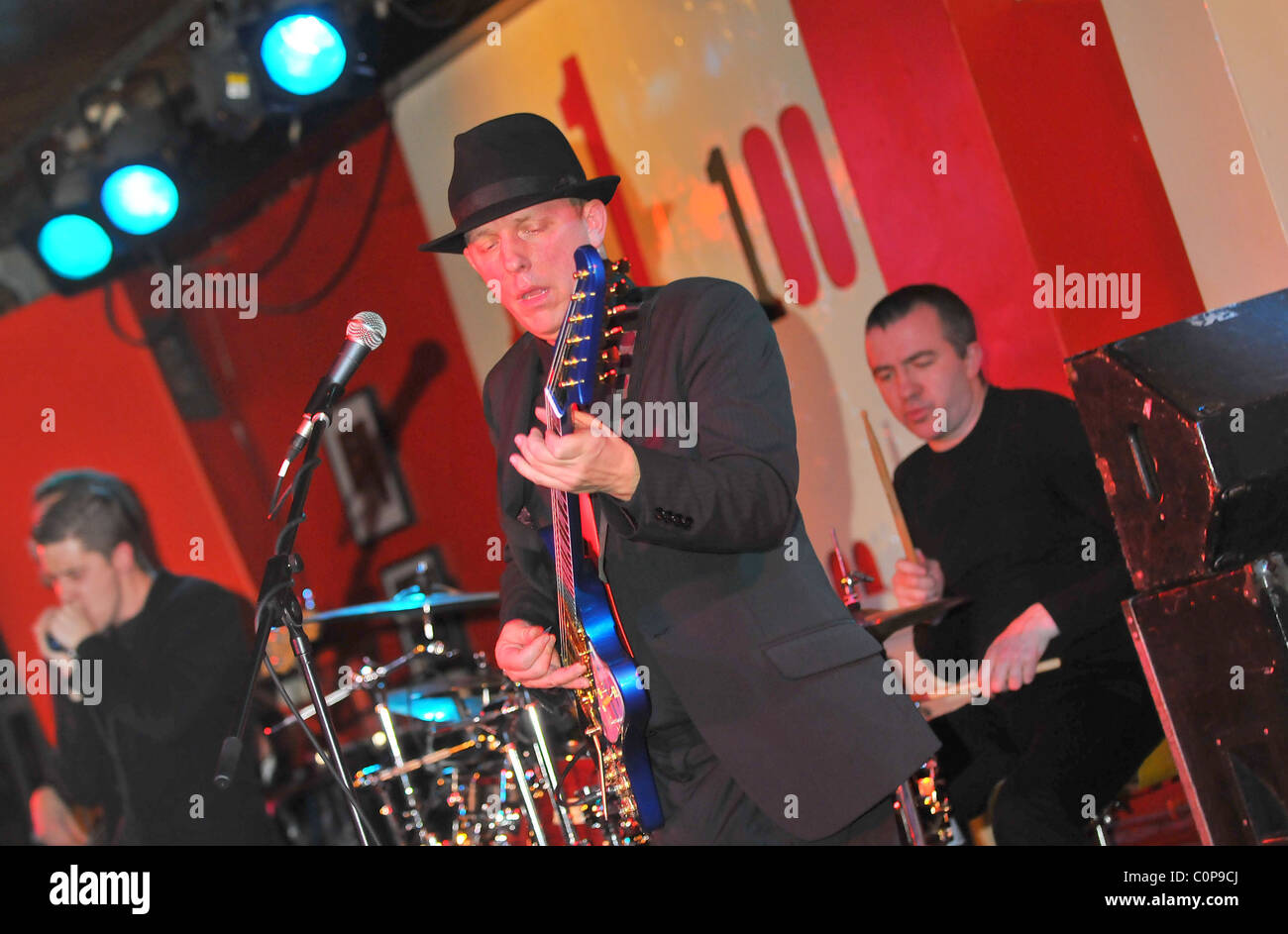 Blues Guitarist Legend Stephen Dale Petit performing live at the 100 ...