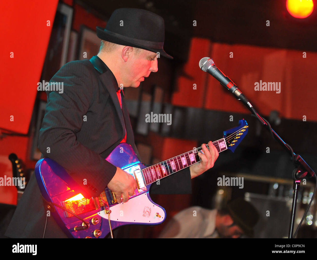 Blues Guitarist Legend Stephen Dale Petit performing live at the 100 ...