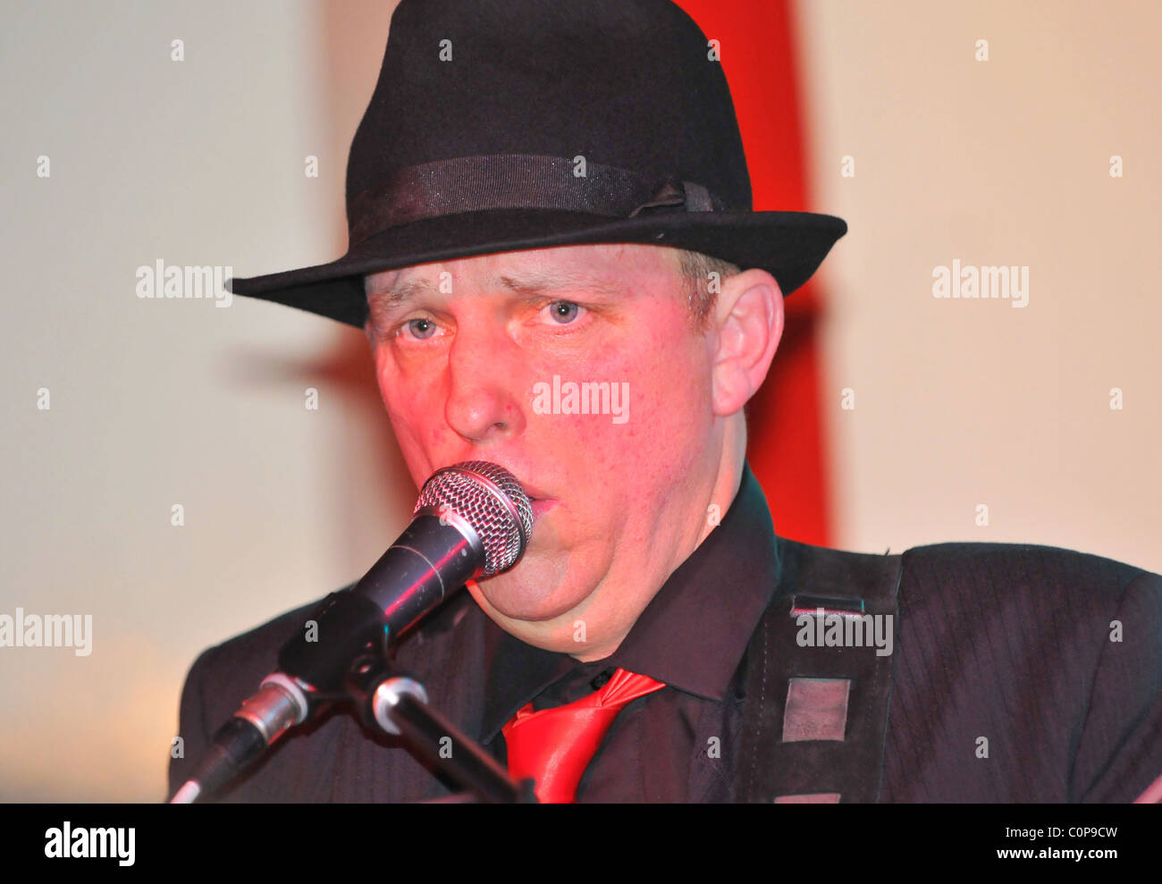 Blues Guitarist Legend Stephen Dale Petit performing live at the 100 ...