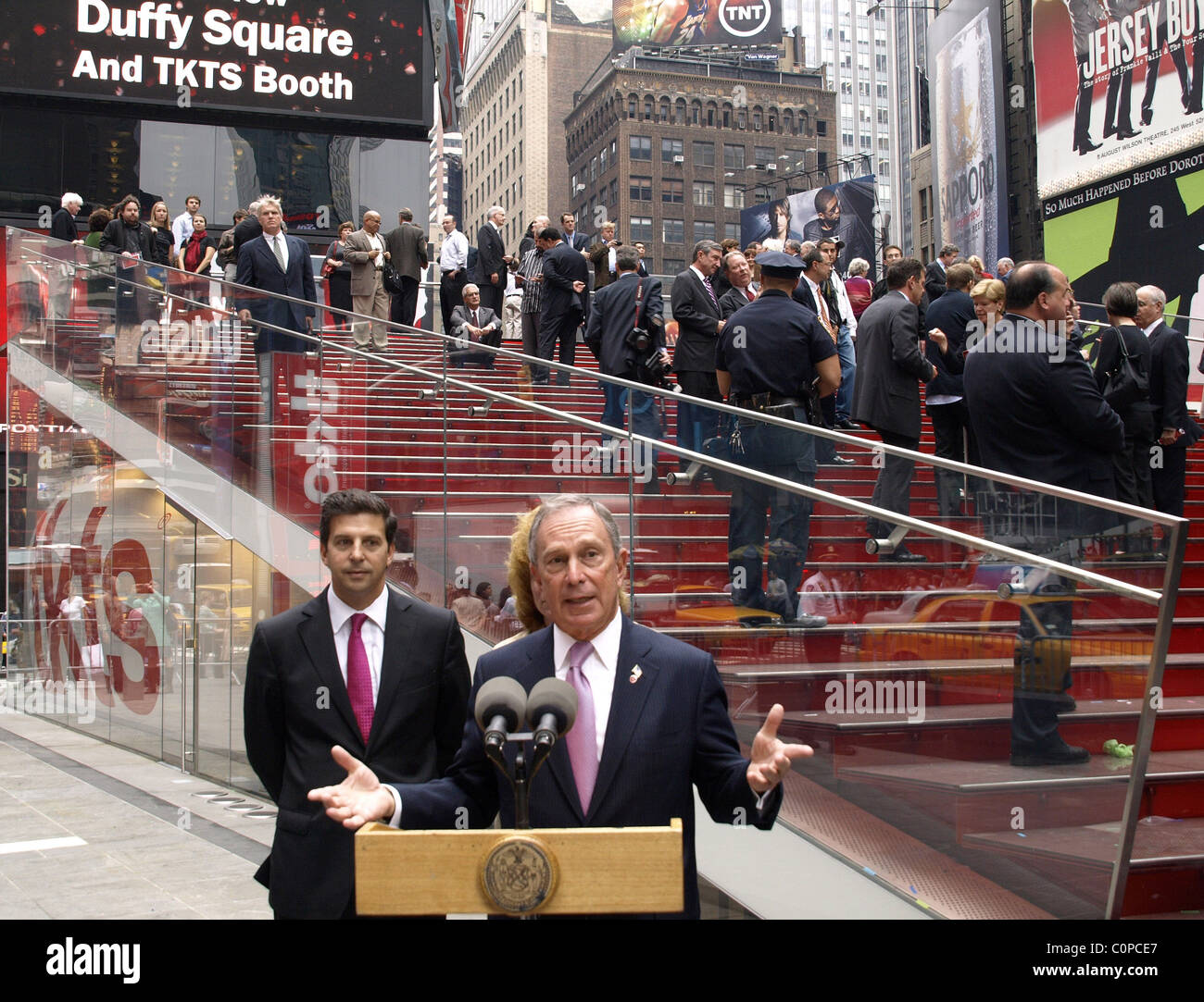 Tim Tompkins and Mayor Michael Bloomberg at the Grand Opening of New ...
