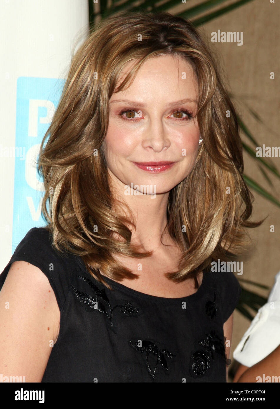 Calista Flockhart Peace Over Violence 37th Annual Humanitarian Awards ...